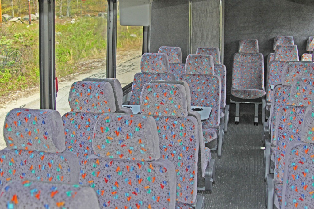 Fox 5-8-09 bus 3 copy - Fox Tours & Silver Fox Motor Coaches