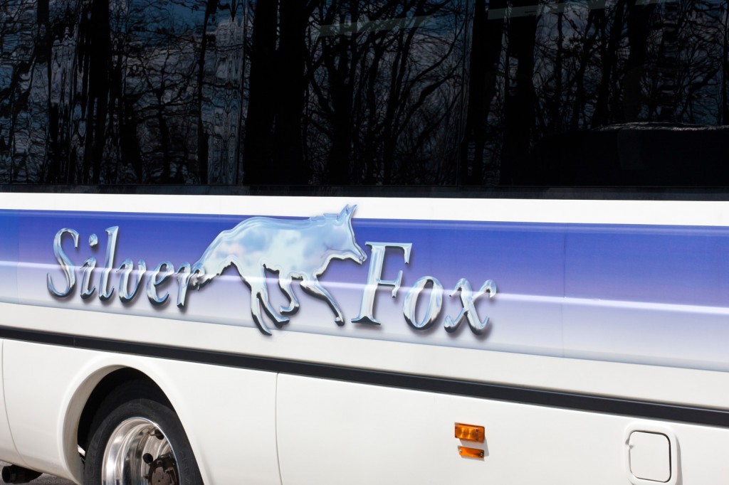 Silver-Fox-Coach-White - Fox Tours & Silver Fox Motor Coaches